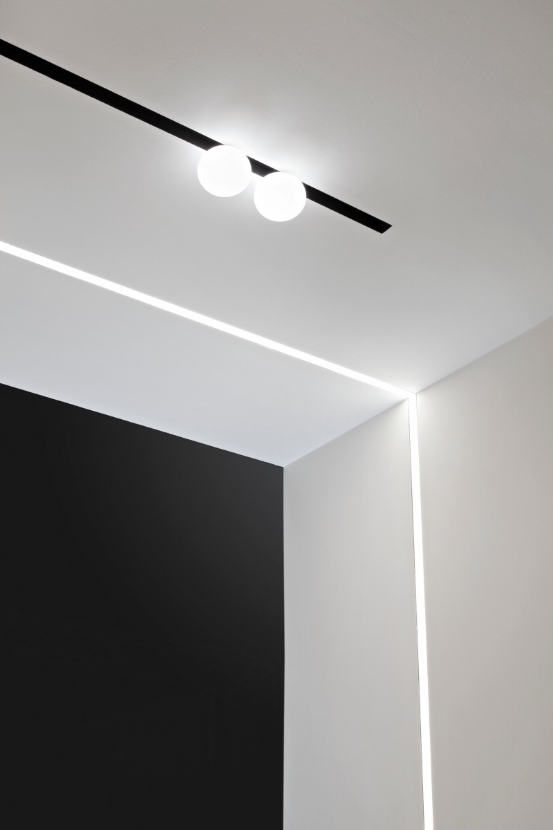 Product Monday: Running Magnet Track by FLOS | LightNOW